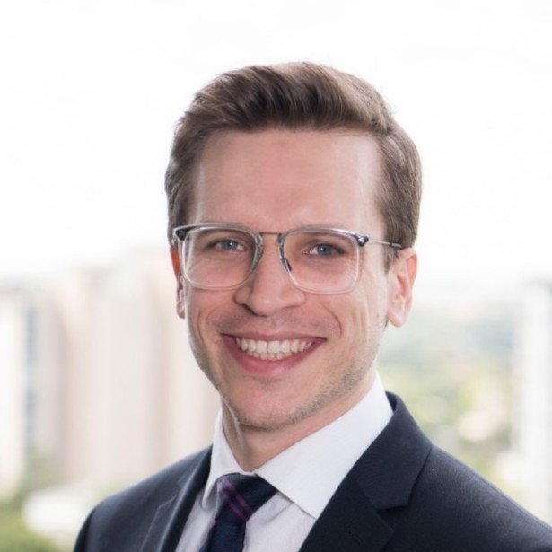 Career Development | Clyde & Co Careers